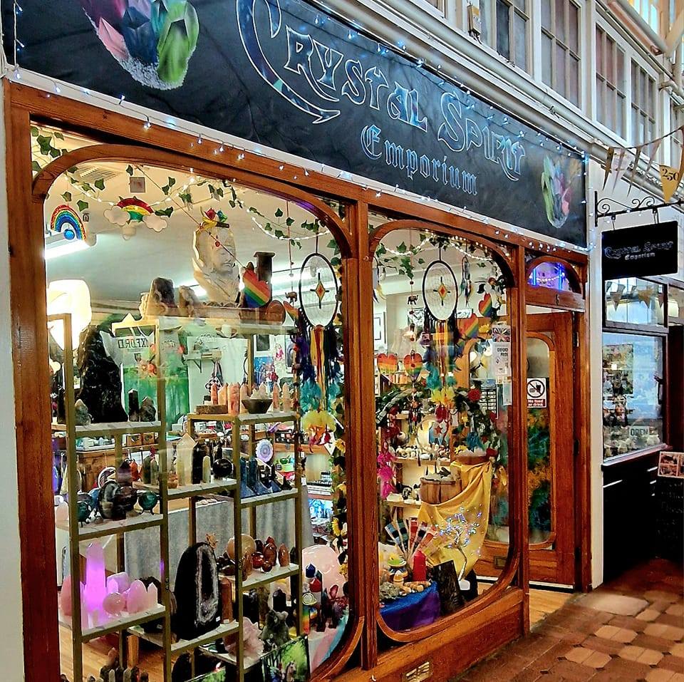 Shops to See in Oxford: Crystal Spirit Emporium